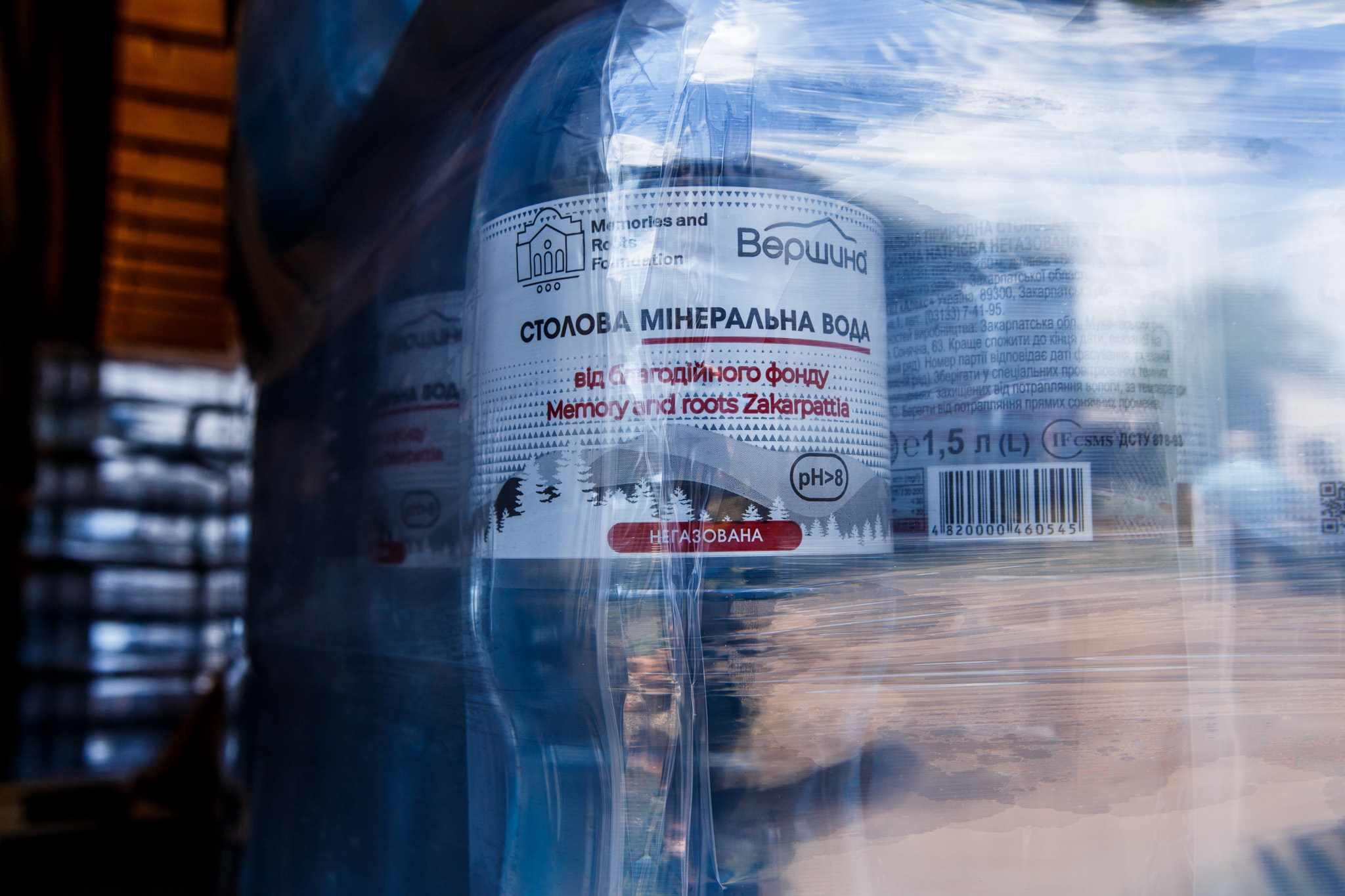 Water for the affected cities of Eastern Ukraine
